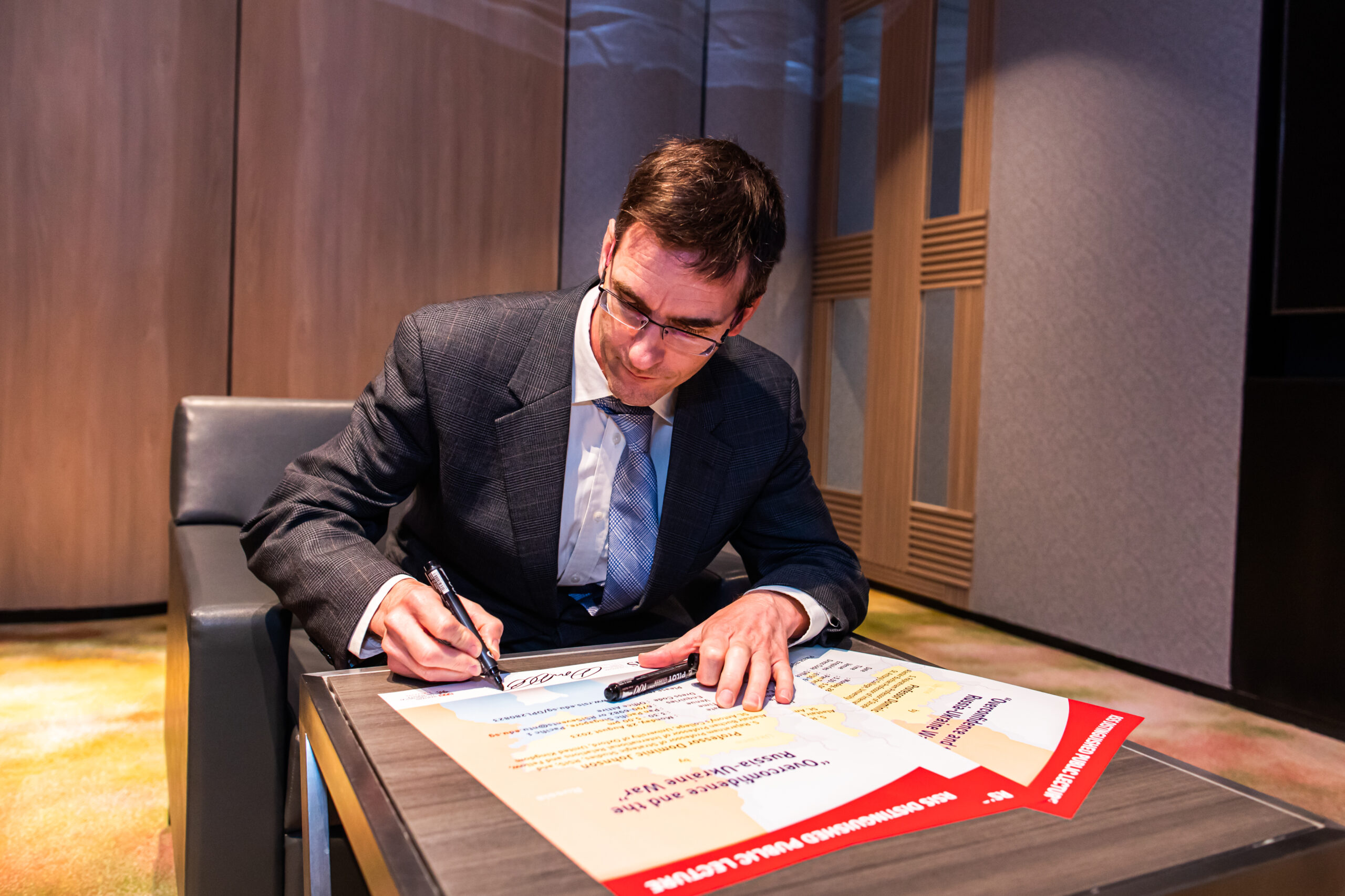 RSIS Distinguished Public Lecture by Professor Dominic Johnson, S ...